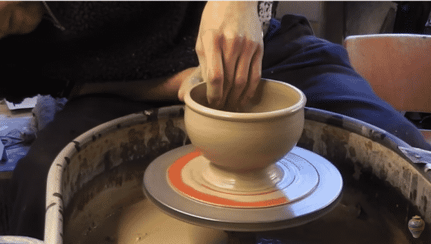 A Beginner's Guide to Making Clay Slip - The Ceramic School
