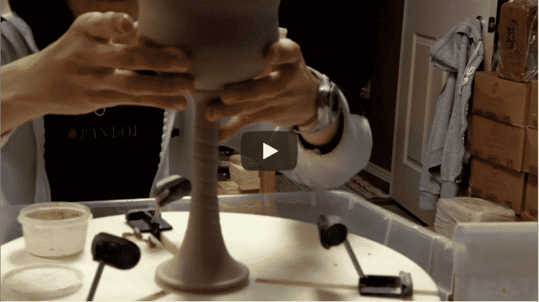 A Beginner's Guide to Making Clay Slip - The Ceramic School