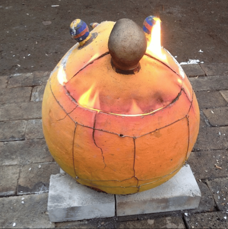 Zhang Liming - How to make a kiln out of clay - The Ceramic School