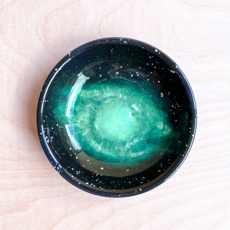 Amy Rae Hill - How to paint a space teapot - The Ceramic School