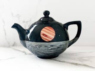 Amy Rae Hill - How to paint a space teapot - The Ceramic School